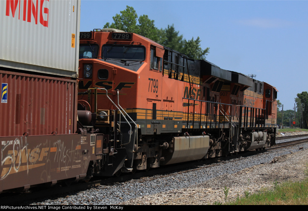 BNSF 7799